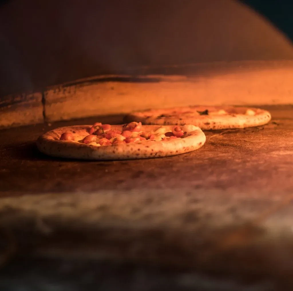 Buco Pizzeria & Vino Bar – Epcor Tower Happy Hour, Edmonton | happyhopper